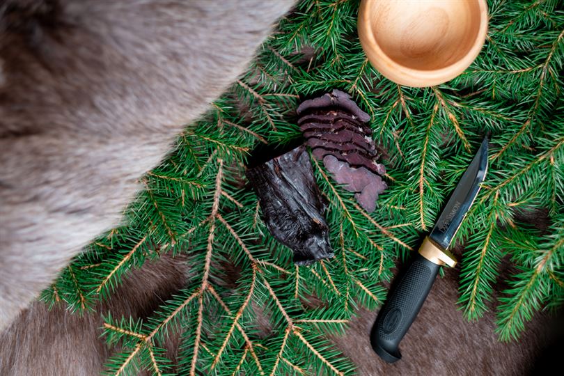 Lär dig allt om torkat renkött. Rökt Torkat Renkött eller naturellt? V ...